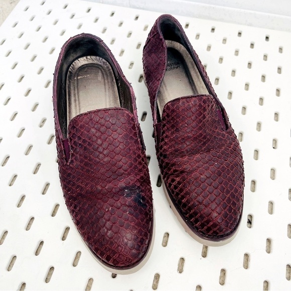 Johnston & Murphy | Shoes | Johnston Murphy Penelope Maroon Snake ...